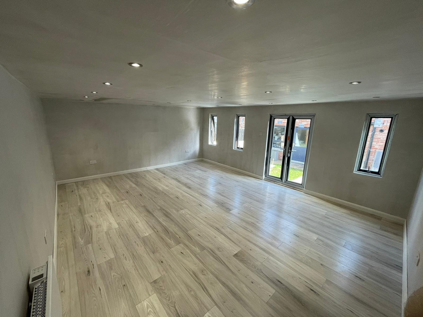 16x12 Insulated Garden Room – DC SERVICES